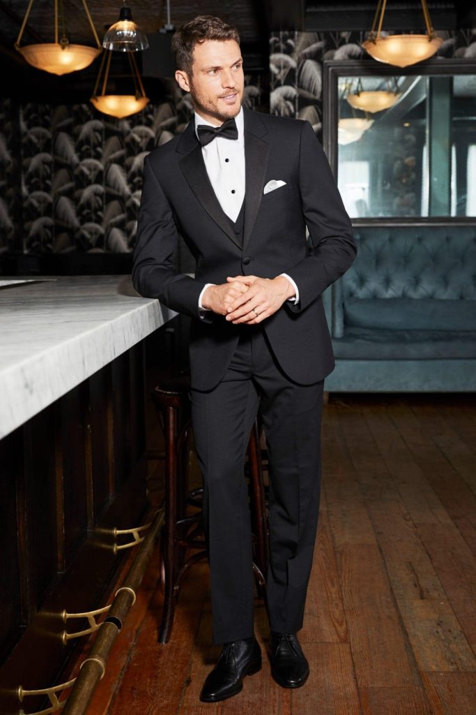 Tuxedo Rental Las Vegas - AJs Formalwear and Tuxedo Rental